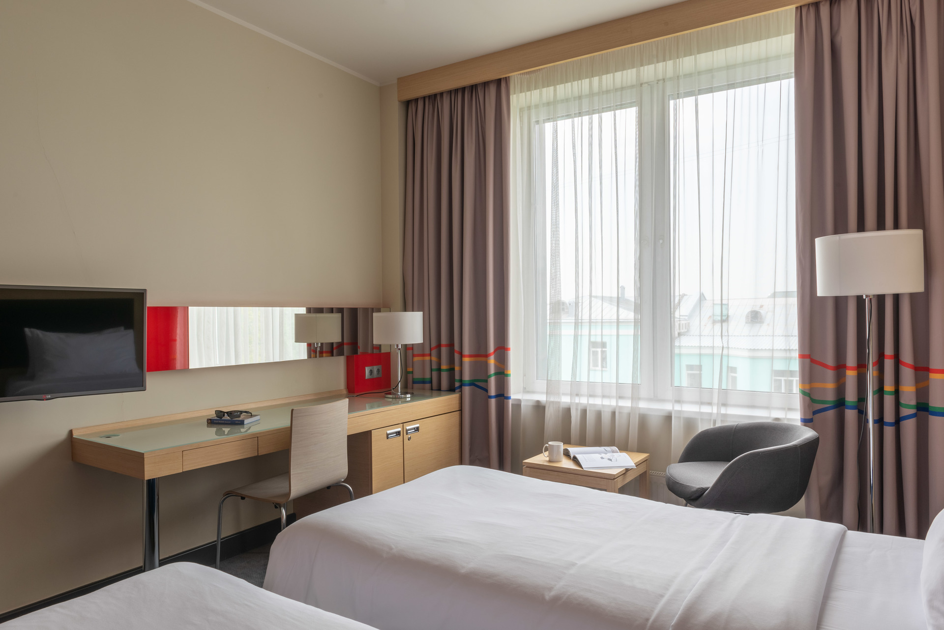 Забронировать номер в гостинице Cosmos Novosibirsk Hotel